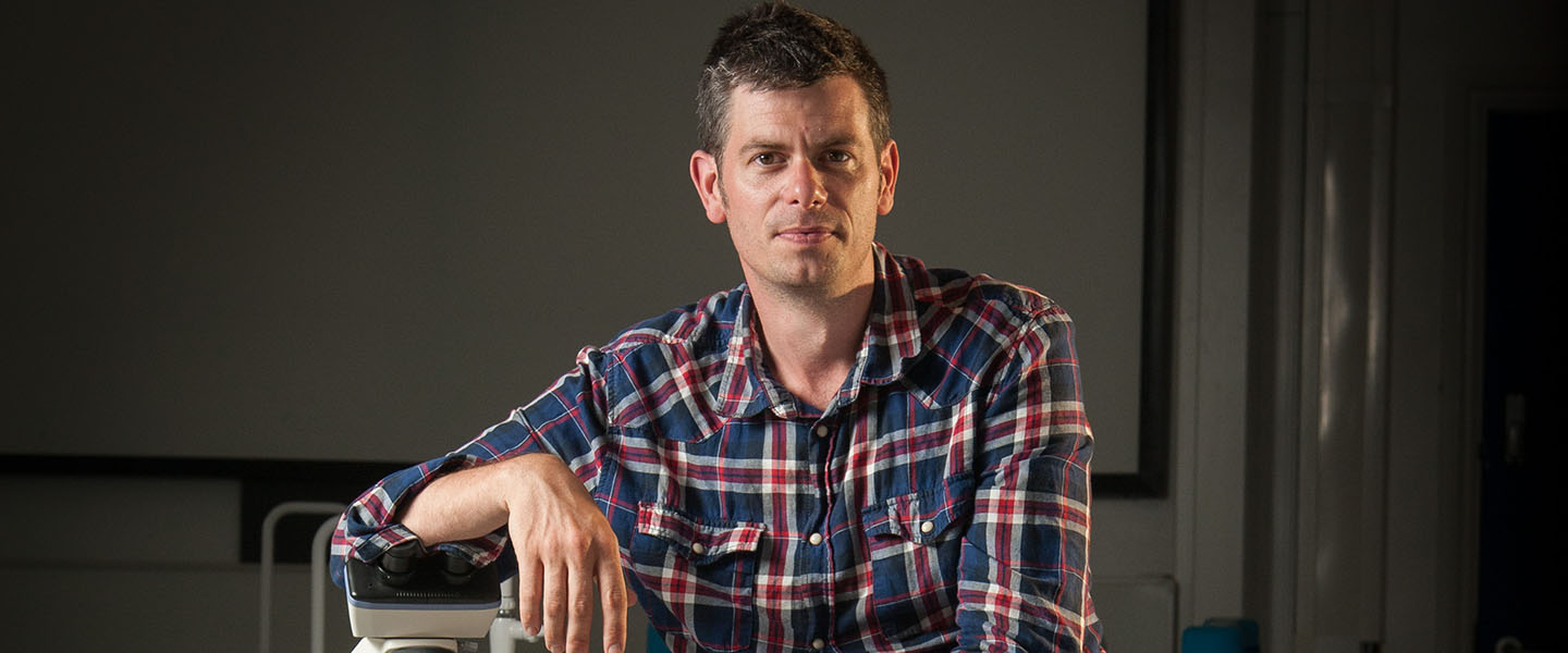 Think twice before shaking hands with a man – Professor Adam Hart ...