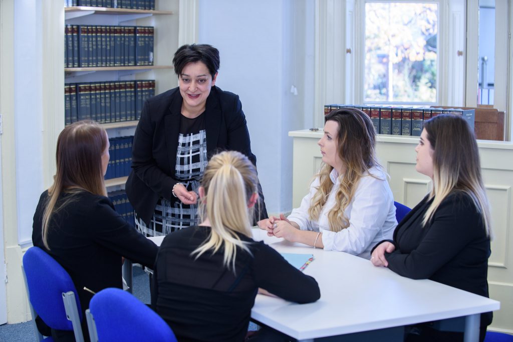Law (Corporate Law) LLB (Hons) - University of Gloucestershire